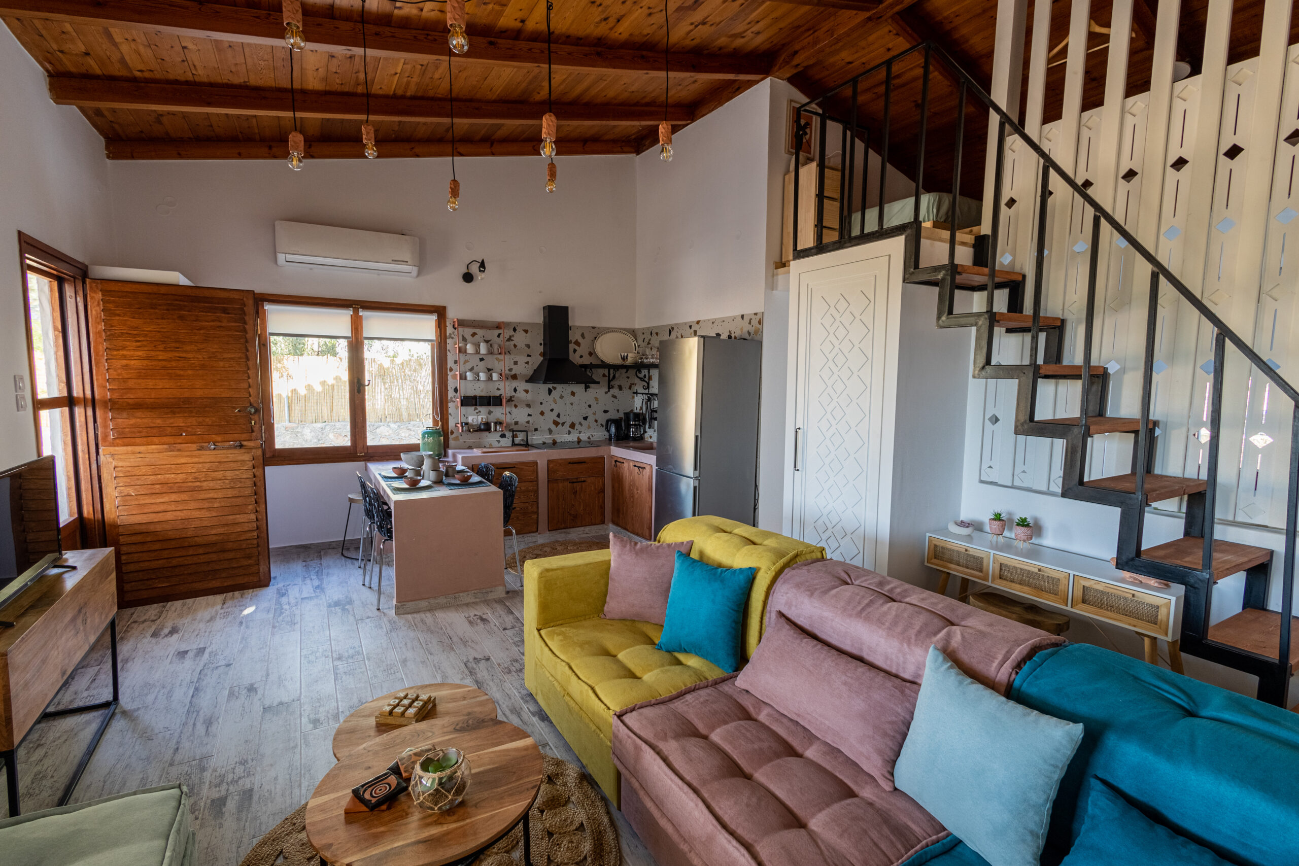 Plakakia Beach Front House: Peaceful holidays in Aegina by the sea ...