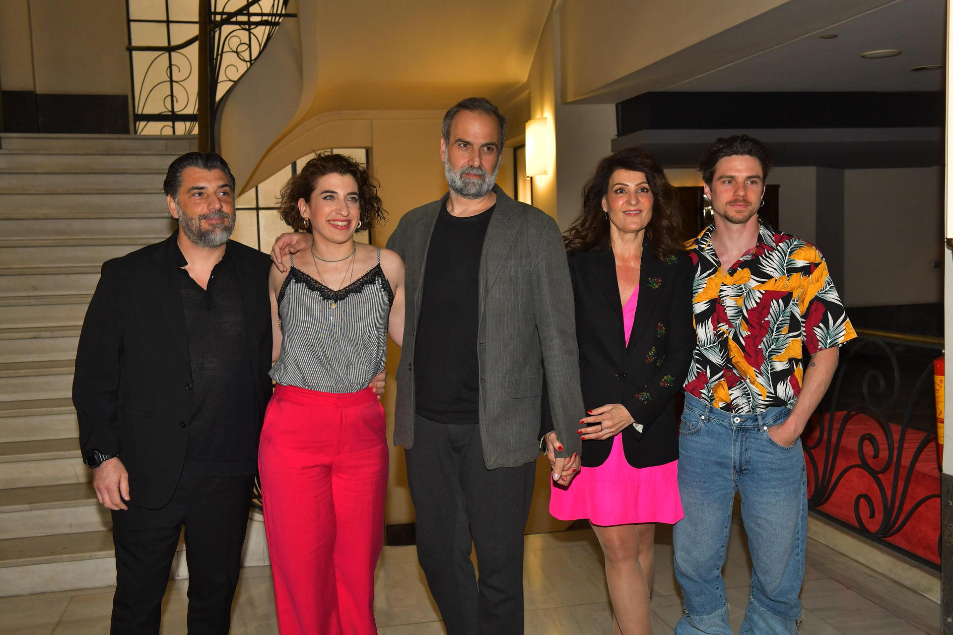 Με μεγάλη επιτυχία πραγματοποιήθηκε η συνέντευξη τύπου της παράστασης ...